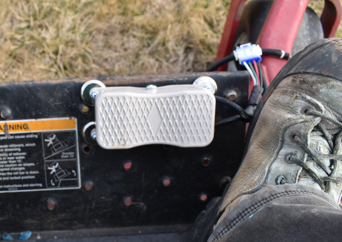 Foot-Operated Switch w/Magnetic Base – The Green Guard